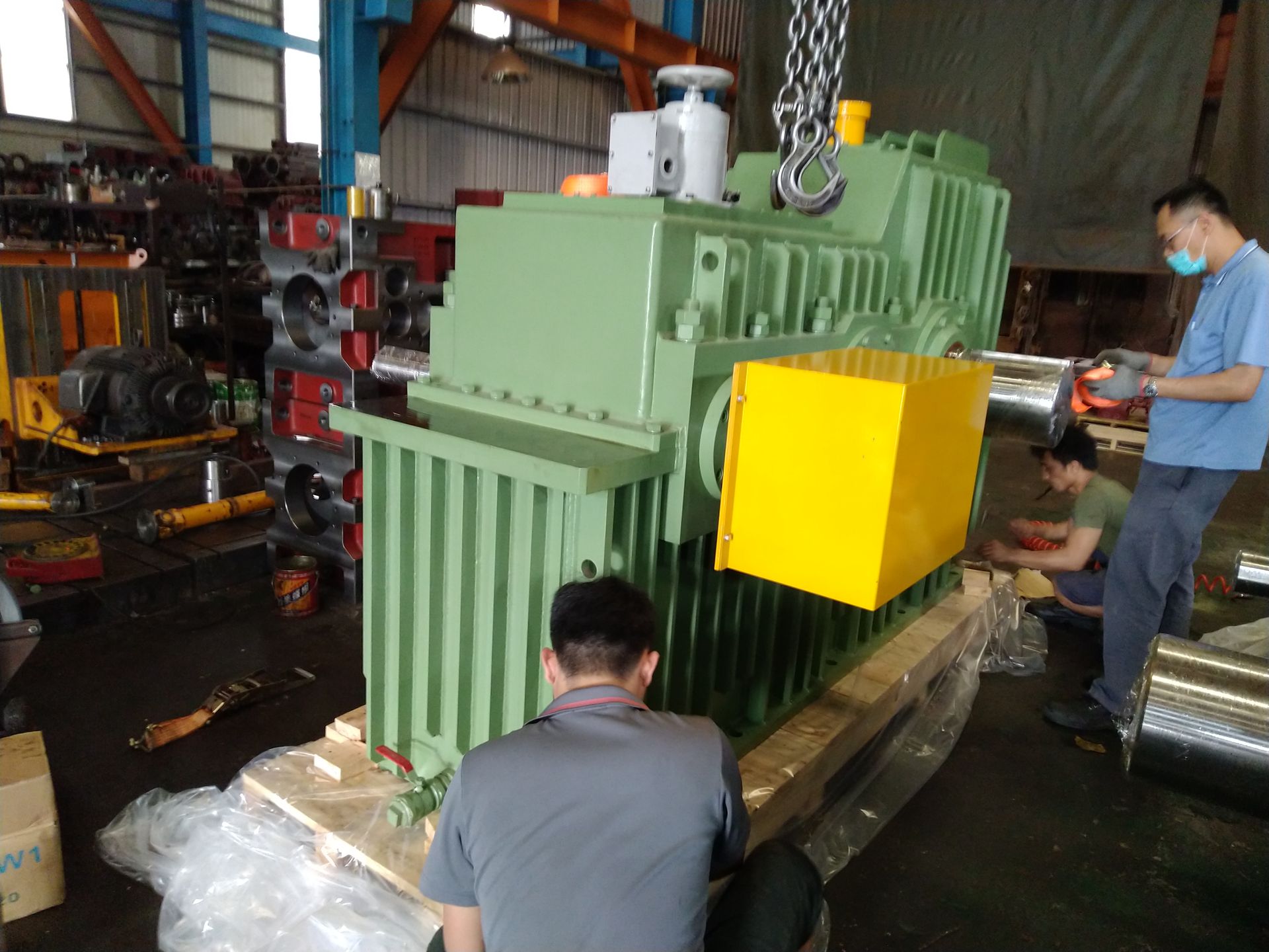 Custom Gearbox Manufacturer & Customized Gearbox Solutions | TYGear